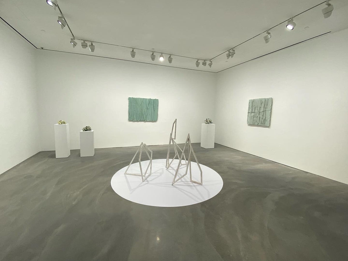 Yin Xiu-zhen: Everywhere